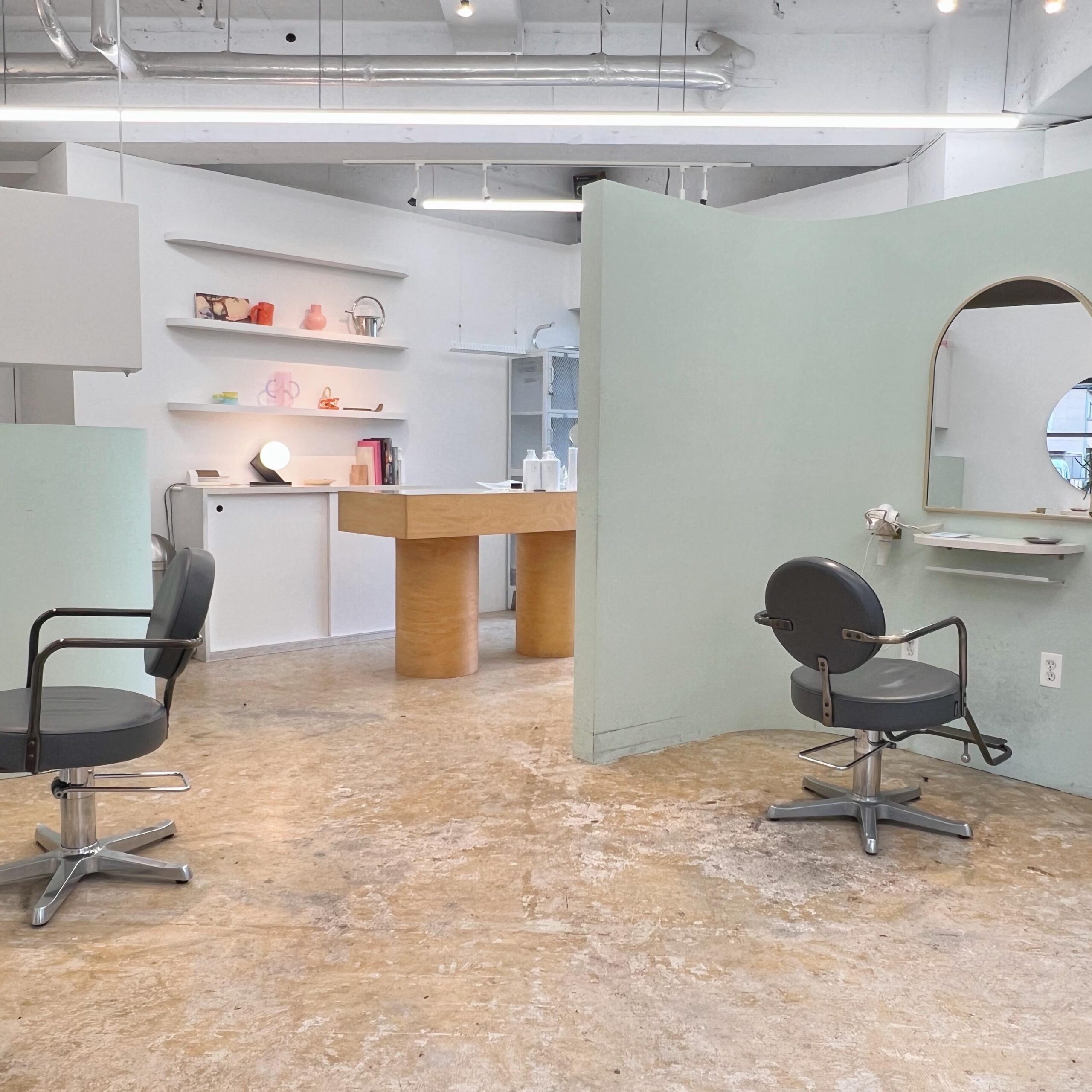 yew - KAMISMA【カミスマ】