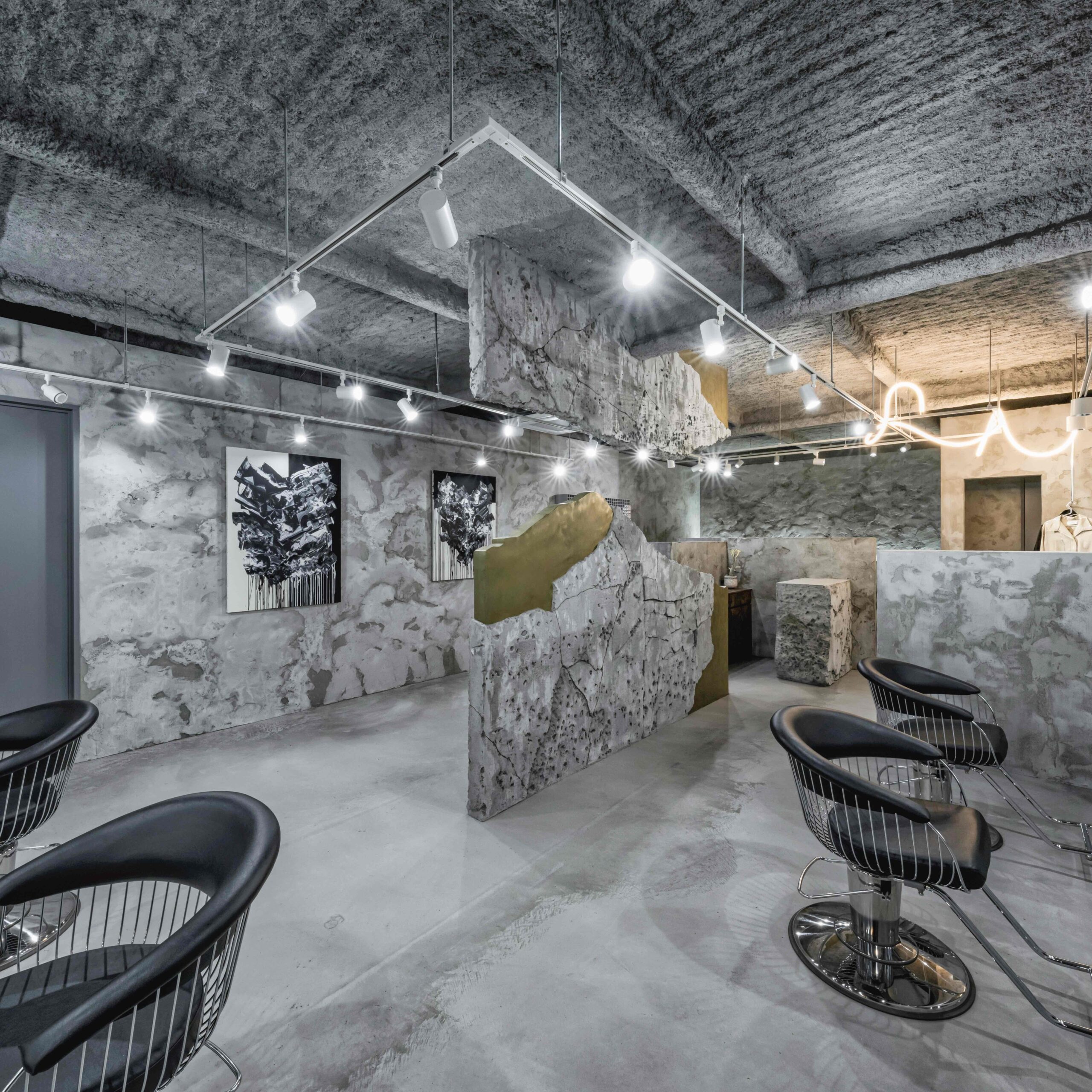 eim - KAMISMA【カミスマ】